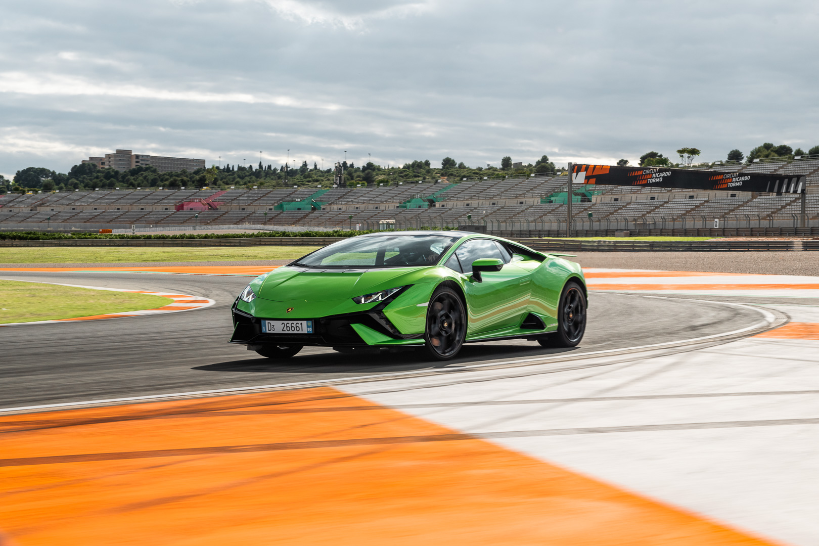 LAMBORGHINI HURACAN TECNICA – Denniswierenga.com